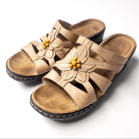 Clarks | Shoes | Clarks Leather Sandal With Flower Design Tan | Poshmark